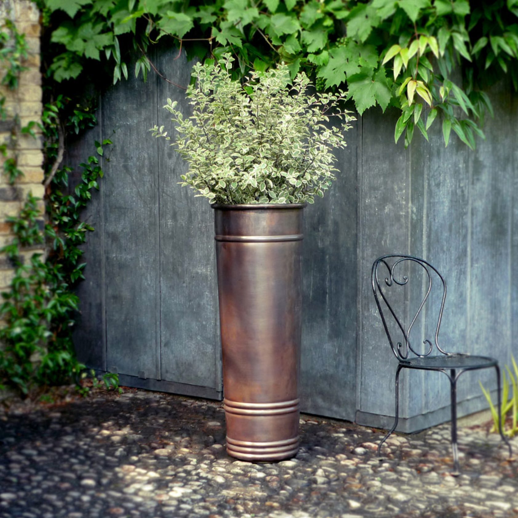 Custom Tall Ribbed Column – Bronzino